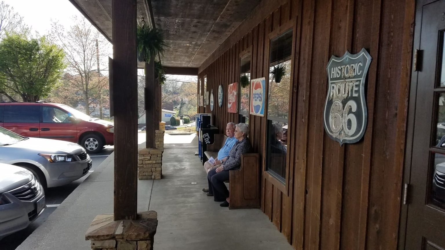 Longstreet Cafe: American (Traditional) Restaurant in Gainesville, GA